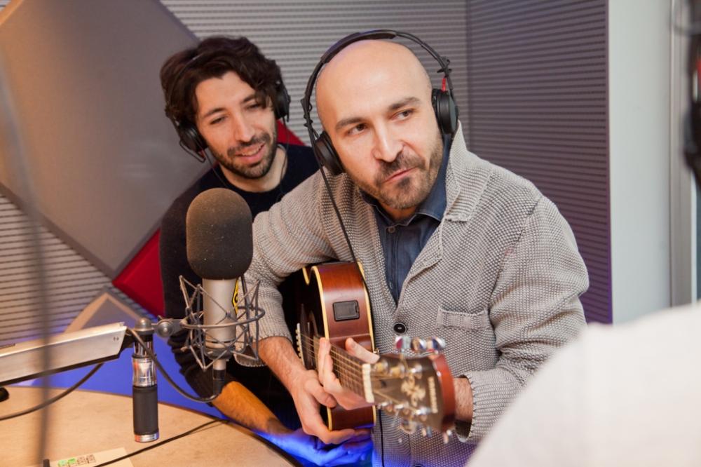 Il cast di "Italiano Medio" in diretta a Lo Zoo di 105 - Foto 1 di 27 ...