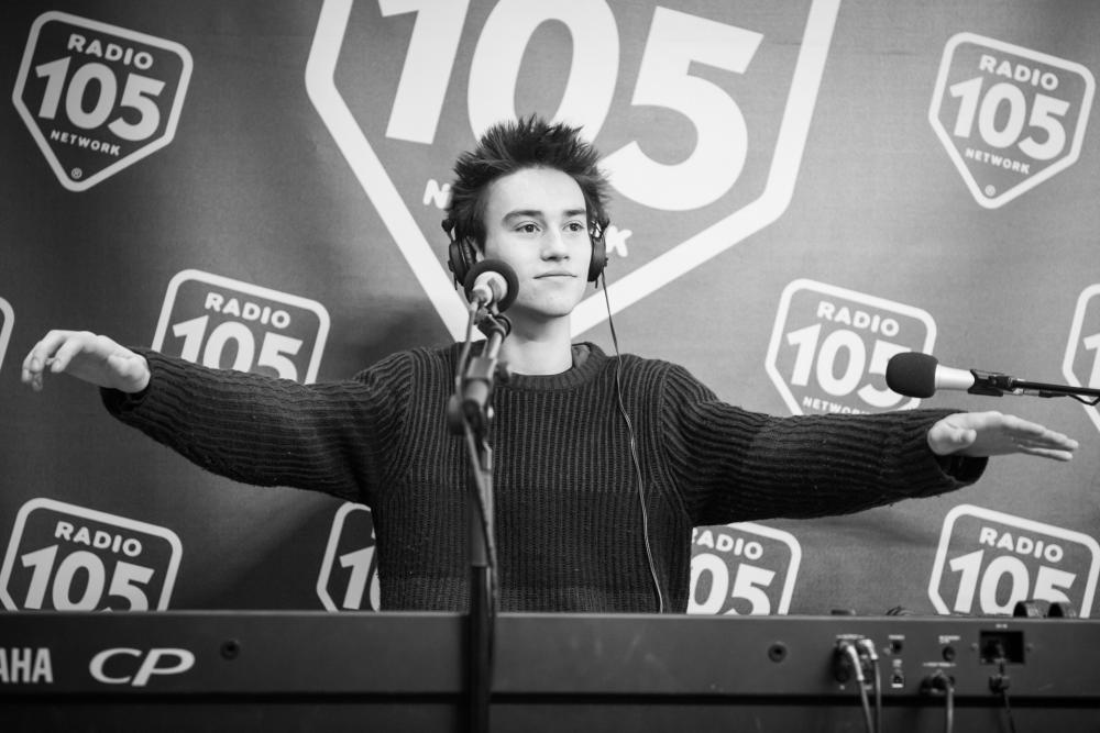 Jakob Collier a 105 Friends, le foto - Foto 1 di 11 - Radio 105