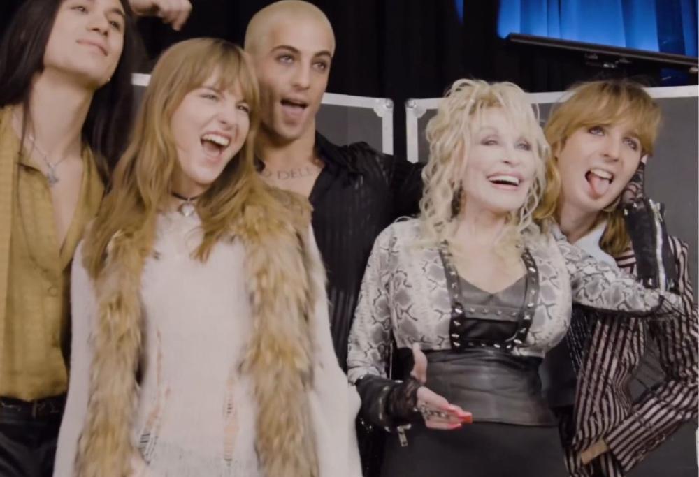 I Måneskin cantano con Dolly Parton nella cover di “Jolene” - Radio 105