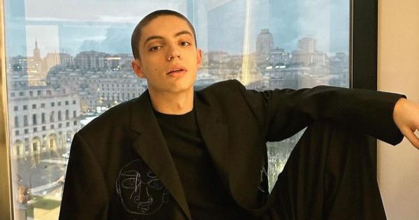 Matteo Romano, il suo nuovo singolo si intitola "Assurdo" - Radio 105