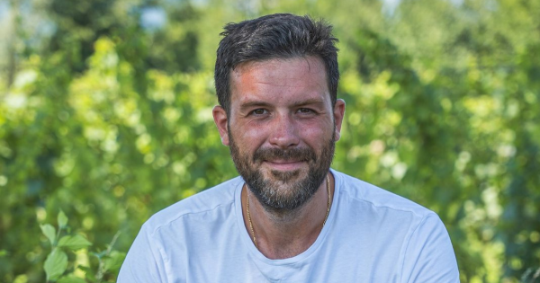 Matt The Farmer e i suoi consigli di agricoltura sui social - Radio 105