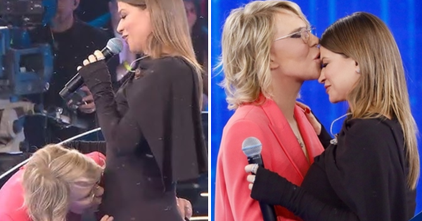 Alessandra Amoroso ad “Amici”: Maria le bacia il pancione - Radio 105