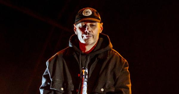 Fabri Fibra morto in un incidente, la fake news che si ripete - Radio 105