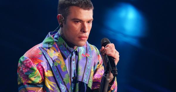 Pio e Amedeo contro Fedez: il rapper risponde con un dito medio - Radio 105
