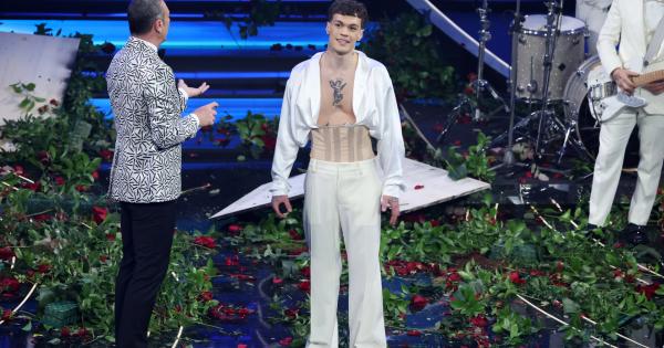 Le scuse di Blanco per i fiori distrutti a Sanremo - Radio 105
