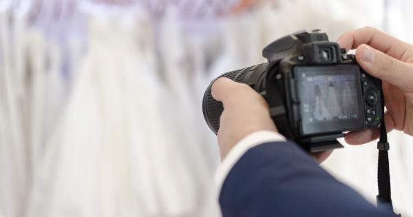 Sposi negano il pranzo al fotografo durante il ricevimento: lui ... Sposi negano il pranzo al fotografo durante il ricevimento: lui ...
