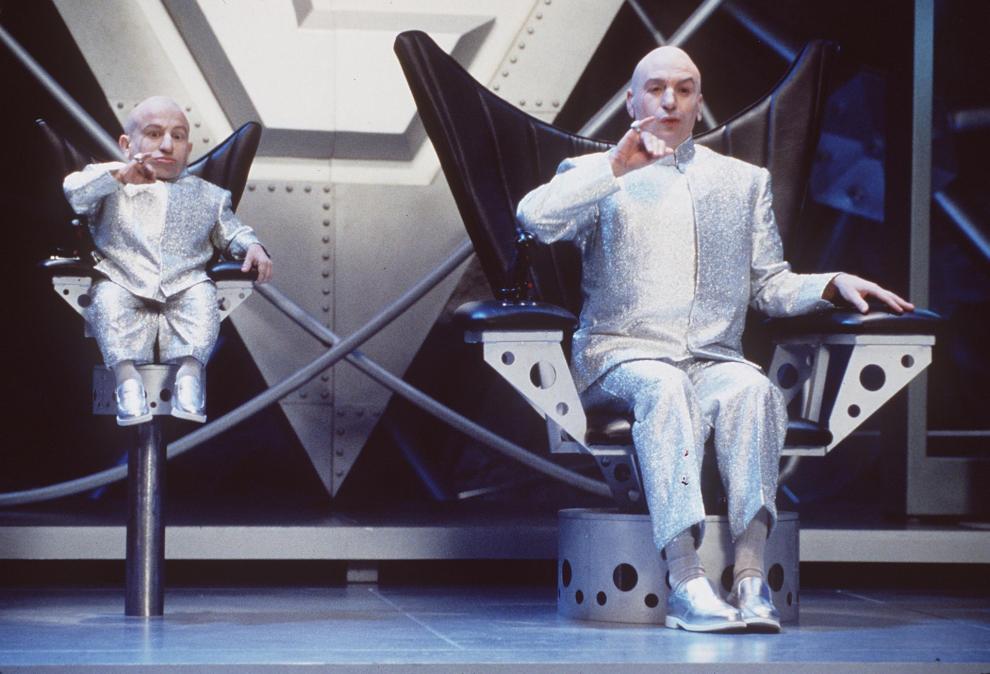 È morto Verne Troyer, il Mini Me di “Austin Powers” e il Griphook di ...