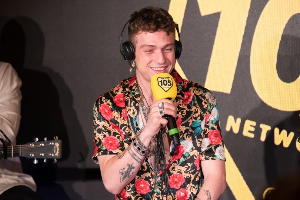 Irama a 105 Mi Casa: le foto dello showcase - Foto 1 di 33 - Radio 105